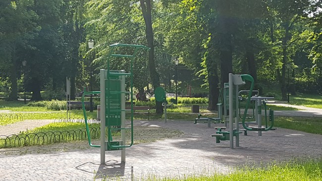 Outdoor Gym on a Pylon – OF3 Series | Starmax - Starmax